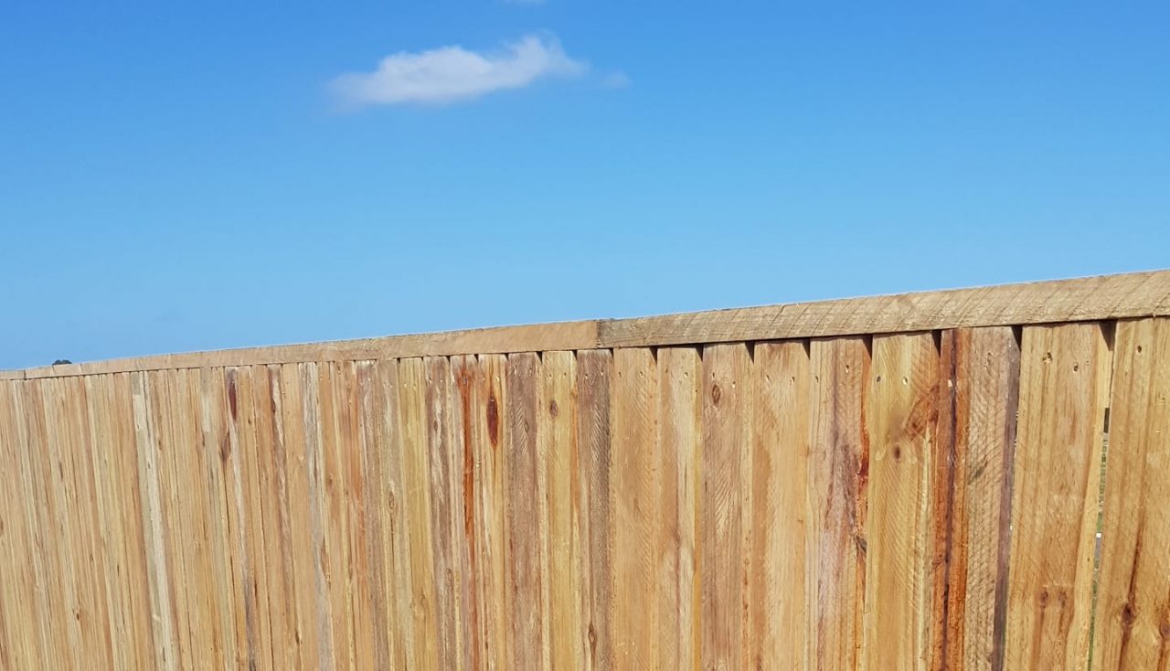 Affordable Timber Fencing in Brisbane from $125 per meter installed ...